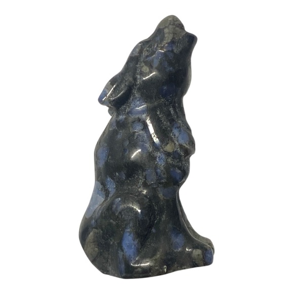 Accents | Llanite Rhyolite Wolf Howling At The Moon | Poshmark